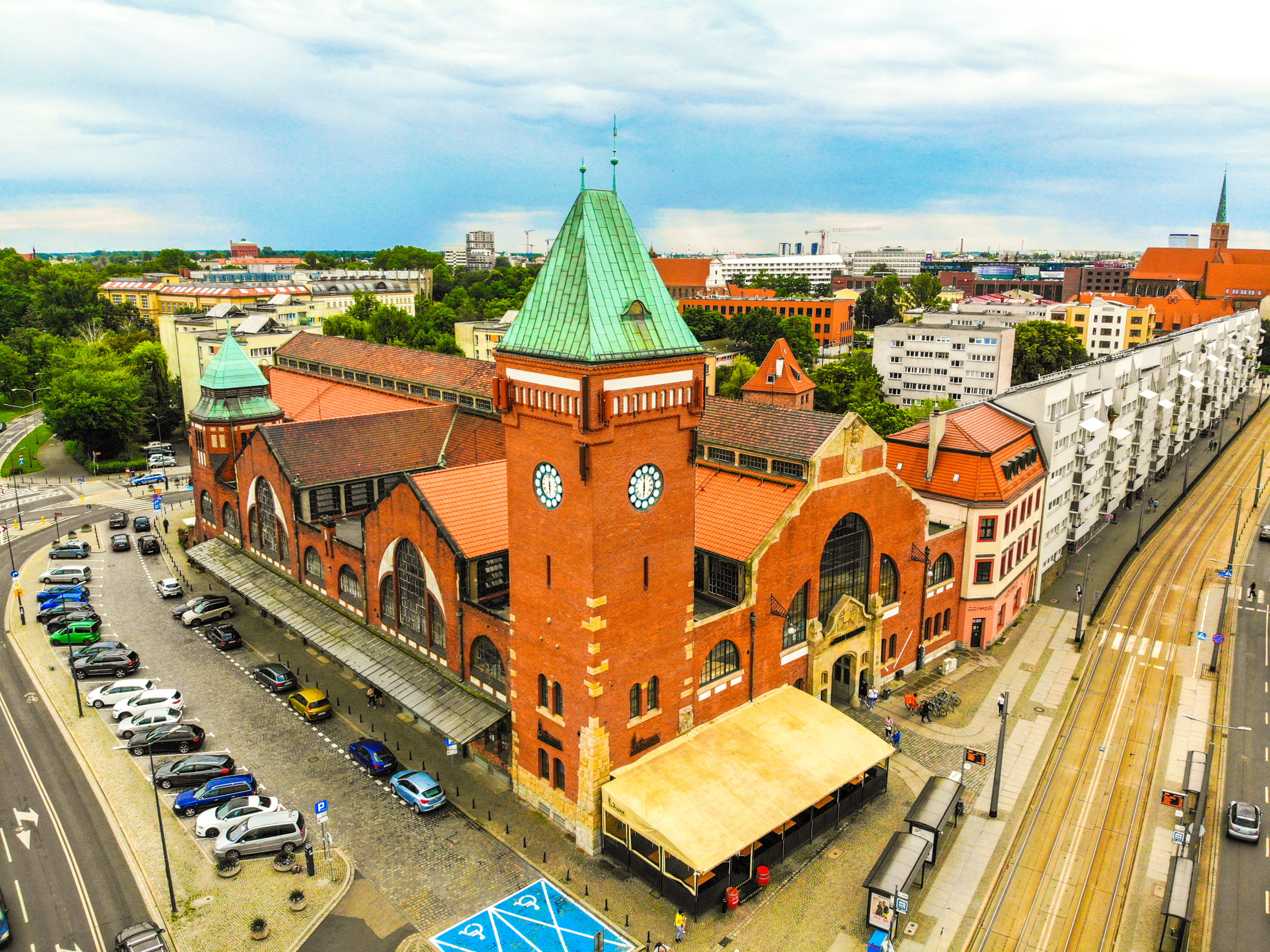Die Markthalle in Breslau (Polen) - Breslau.de